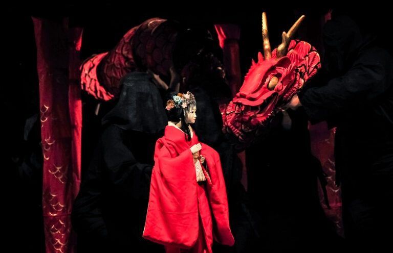 Exploring Traditional Japanese Puppetry: Bunraku, Noh, and Kabuki ...